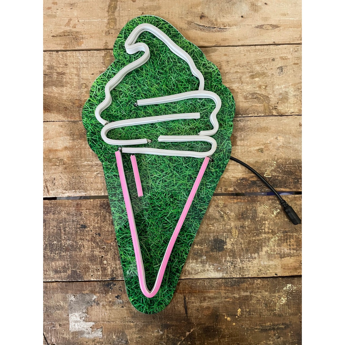 Ice Cream Design Neon Sign – Customizable