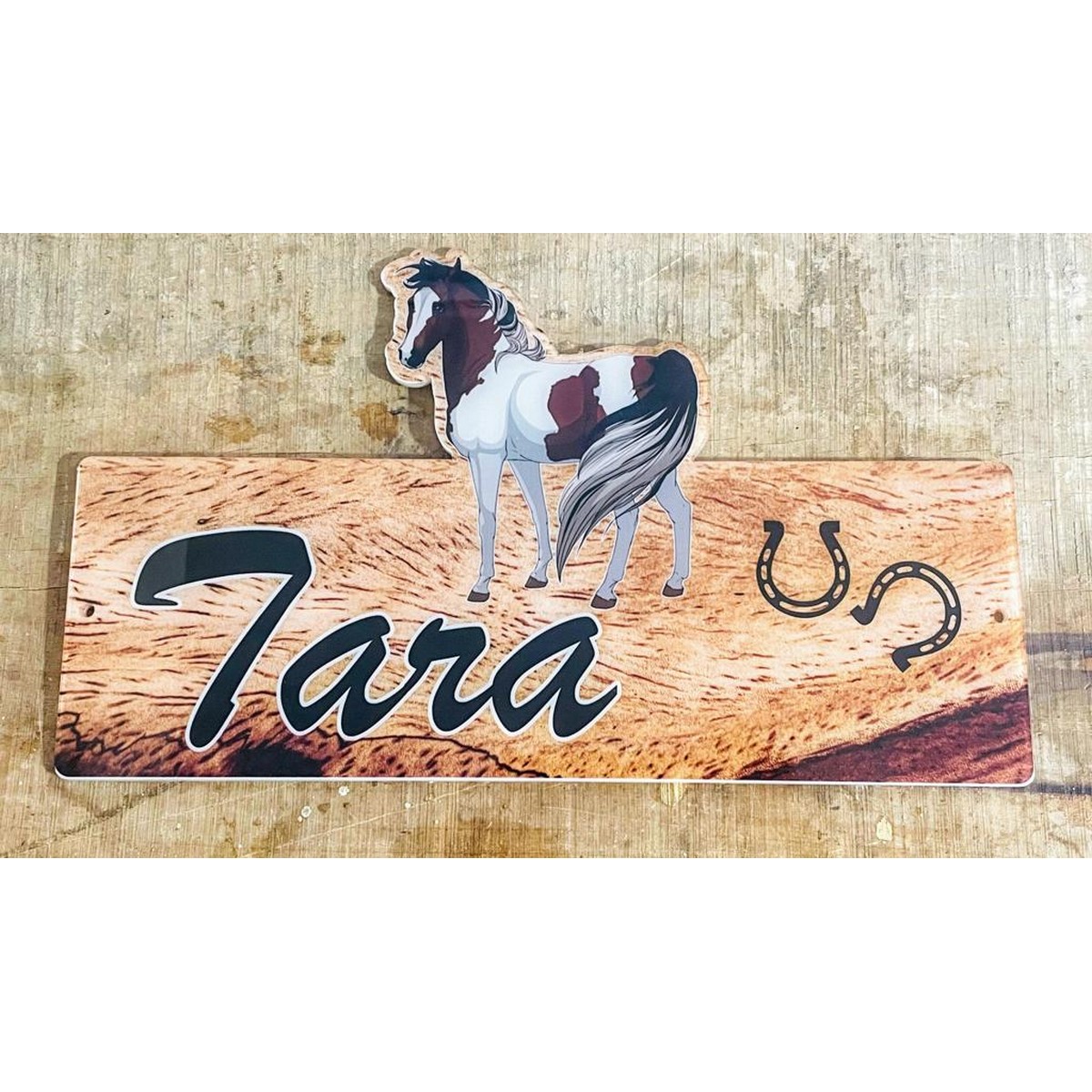 Personalised Acrylic Home Name Plate 🏡 Golden Elegance