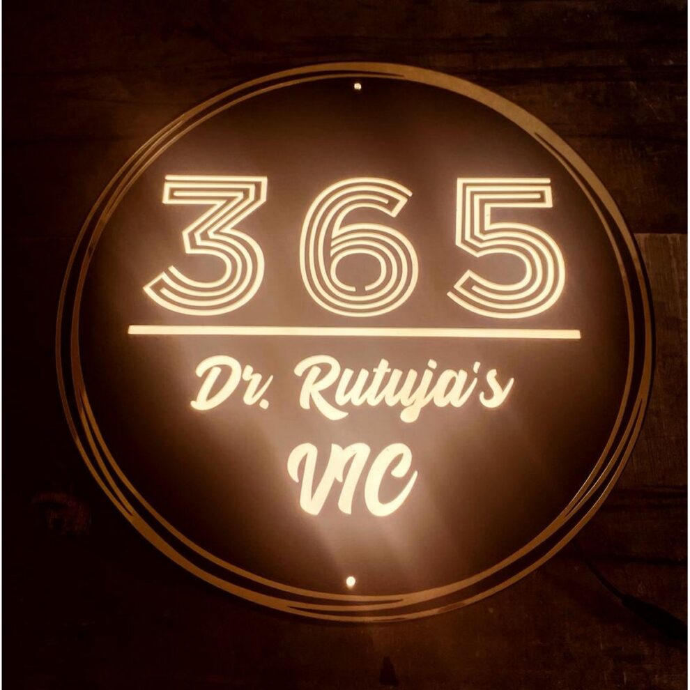 Acrylic Laser Cut Waterproof LED Name Plate Round Shaped