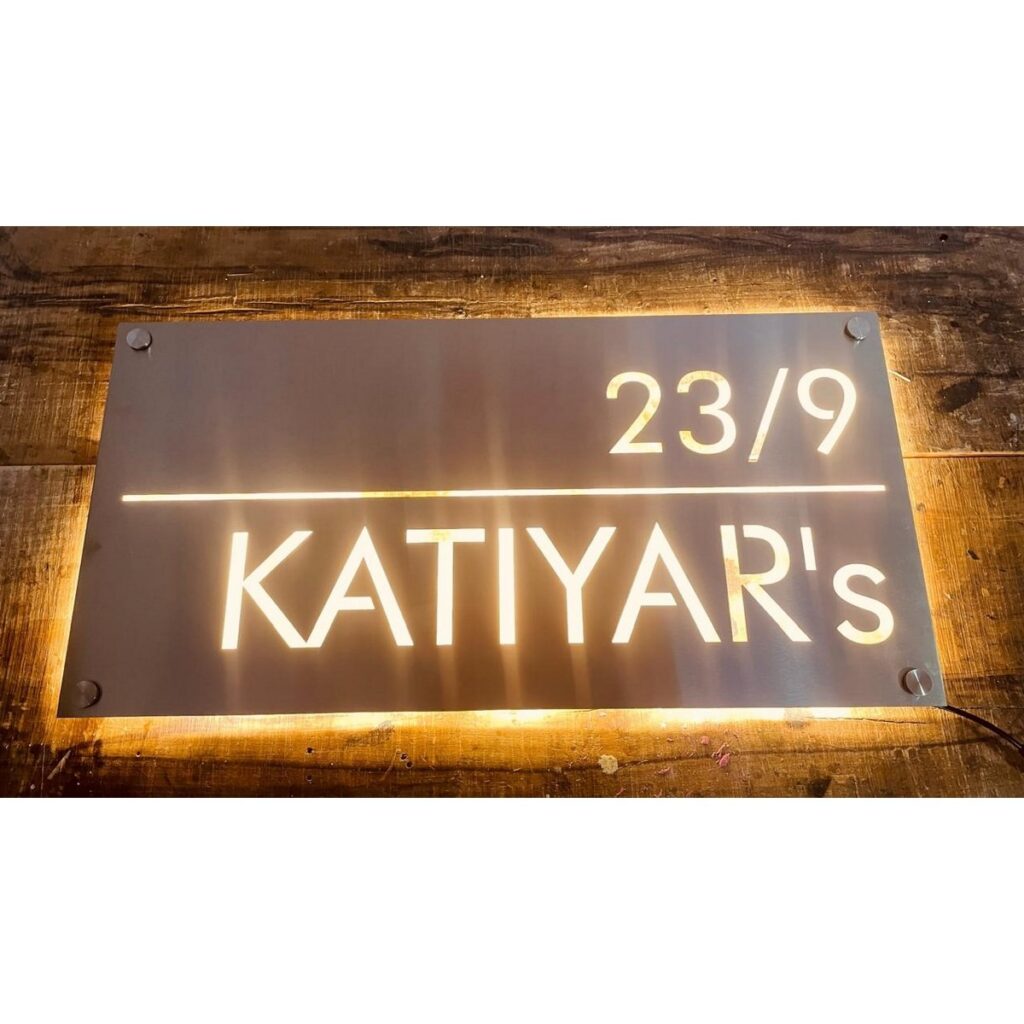 Round Home Name Plate – Stylish & Customized Designs